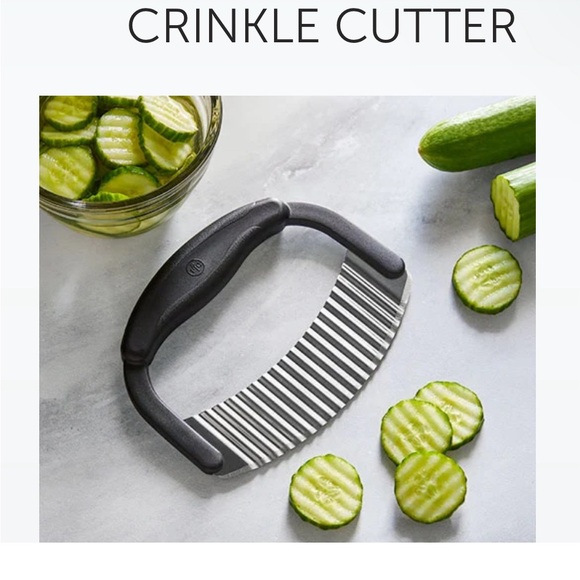 The Pampered Chef | Kitchen | Pampered Chef Crinkle Cutter New | Poshmark